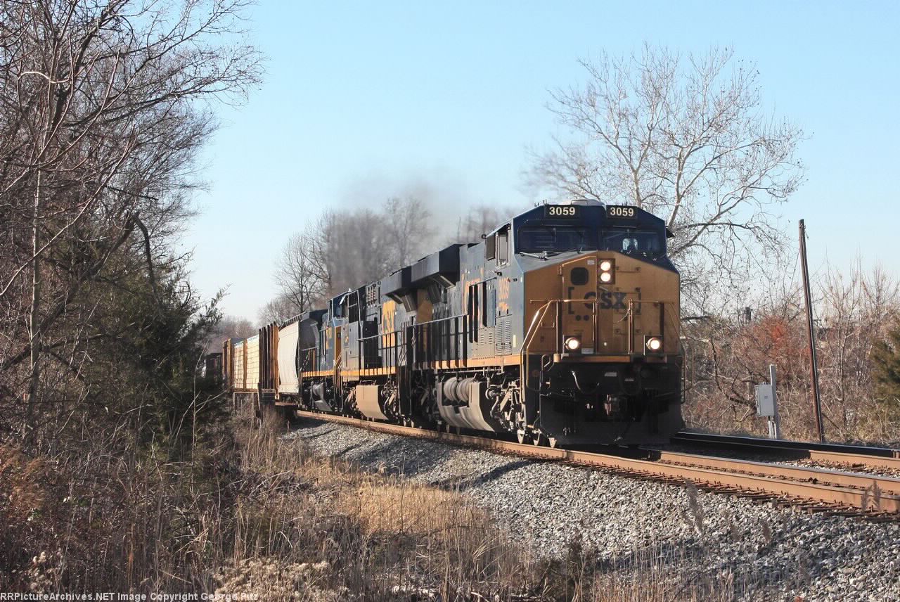 CSX 3059 and train Q410